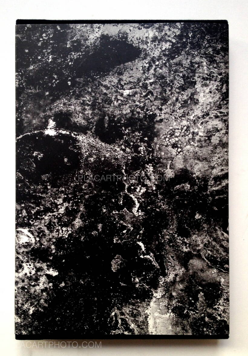 Kikuji Kawada: Chizu / The Map (Signed), Nazraeli Press & Getsuyosha ...